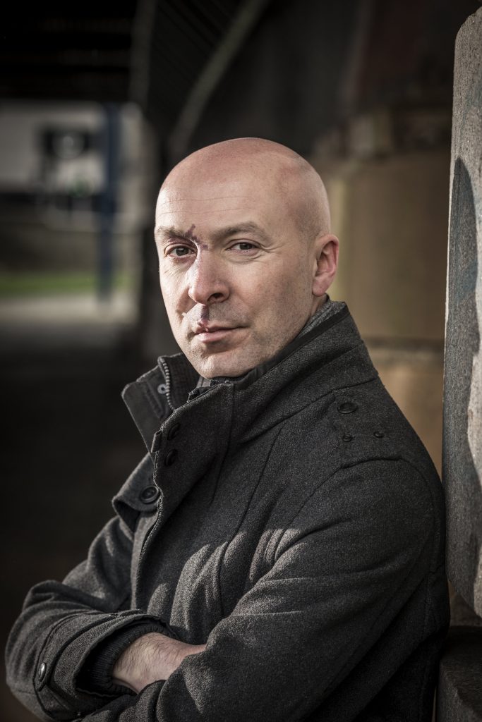 Christopher Brookmyre c Chris Close H&S-min – Gliterary Lunches